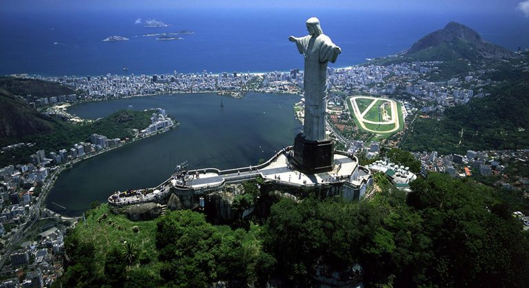 Christ the Redeemer: Patung Ikonik di Rio de Janeiro, Brasil - United ...